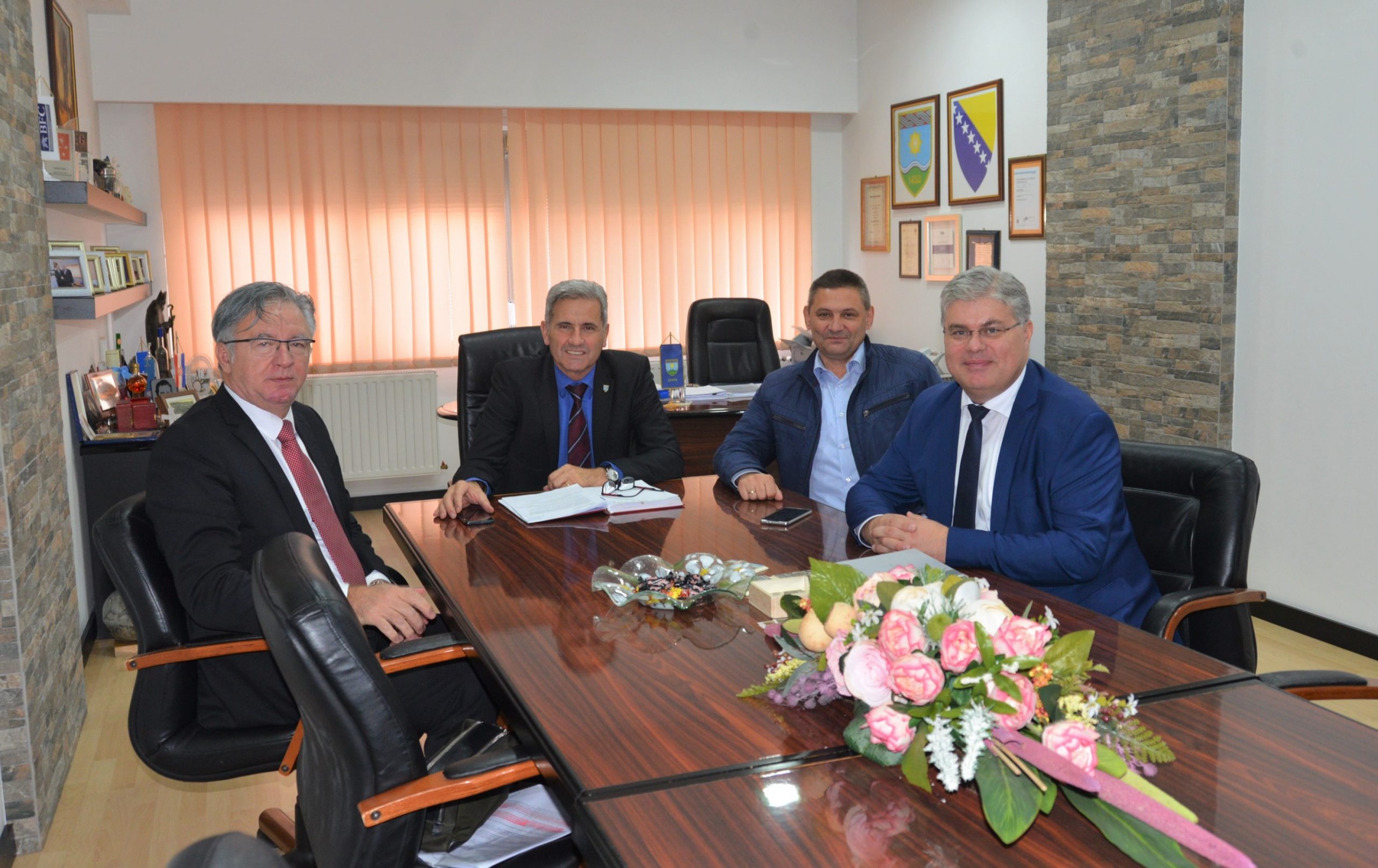 Predsjednik Uprave Hrvatskih telekomunikacija Mostar i suradnici u ...